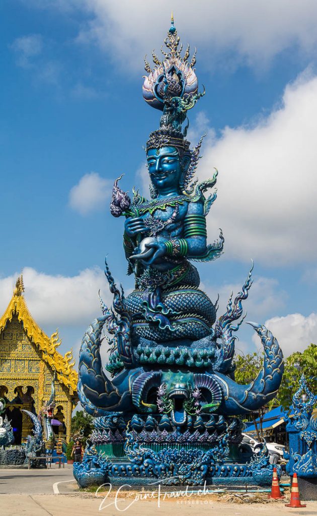 Wat Rong Seur Ten der Blaue Tempel von Chiang Rai