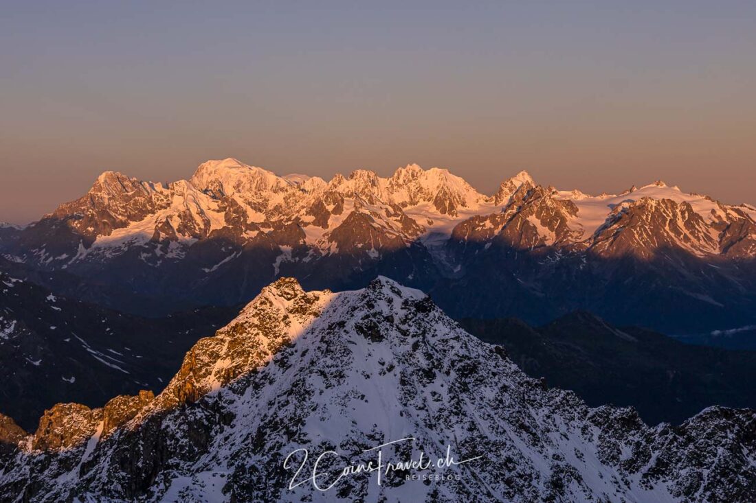 Sonnenaufgangsfahrt auf den Mont Fort im 4Valées im Kanton Wallis