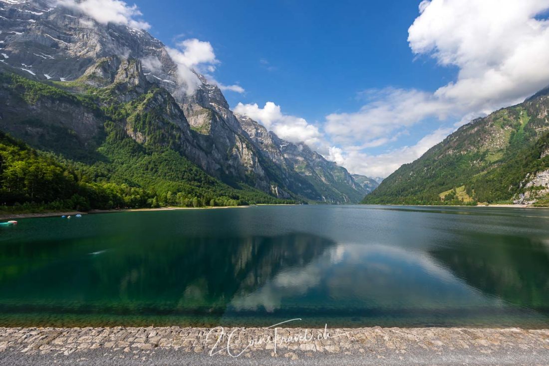 Rundwanderung um den Klöntalersee im Kanton Glarus
