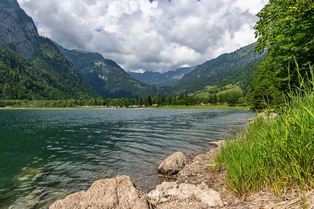Rundwanderung um den Klöntalersee im Kanton Glarus